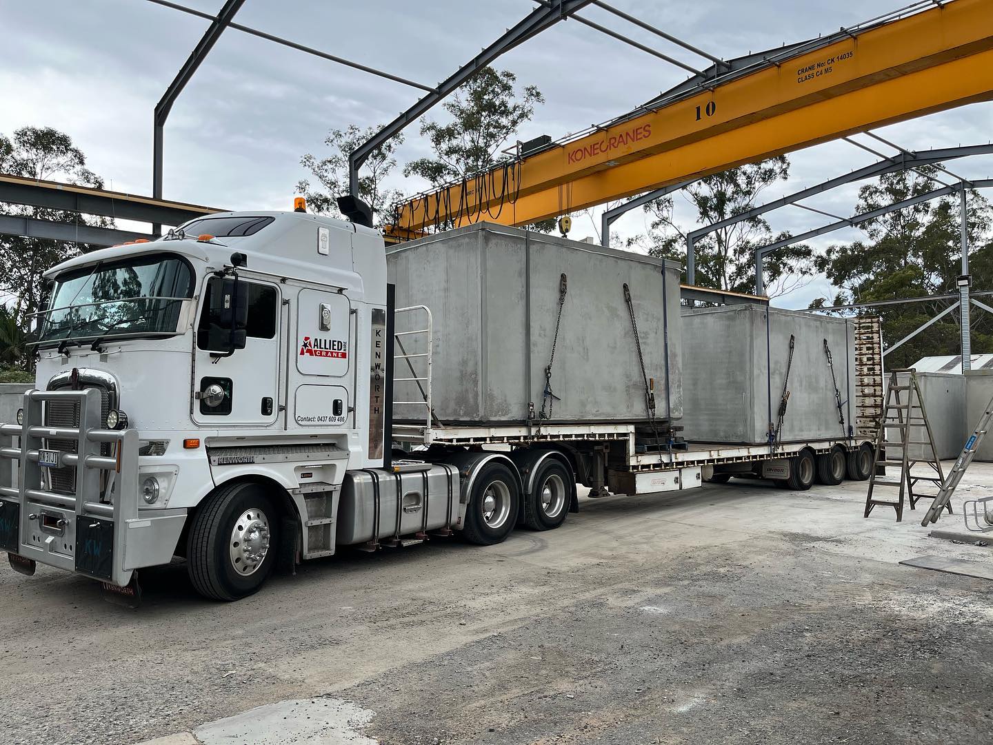 Heavy Truck Hire Newcastle, Hunter Valley & Mid-Coast: Allied Crane Hire