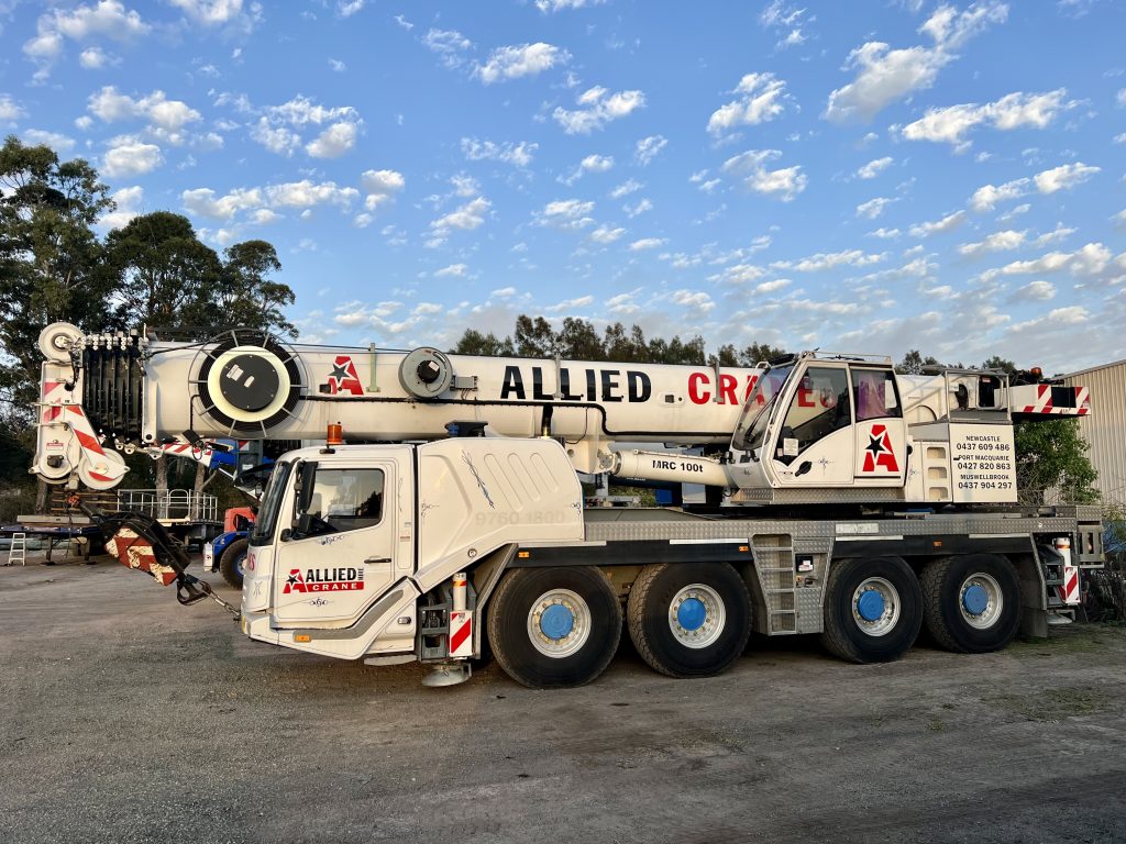 100t Grove GMK4100 : Allied Crane Hire Newcastle