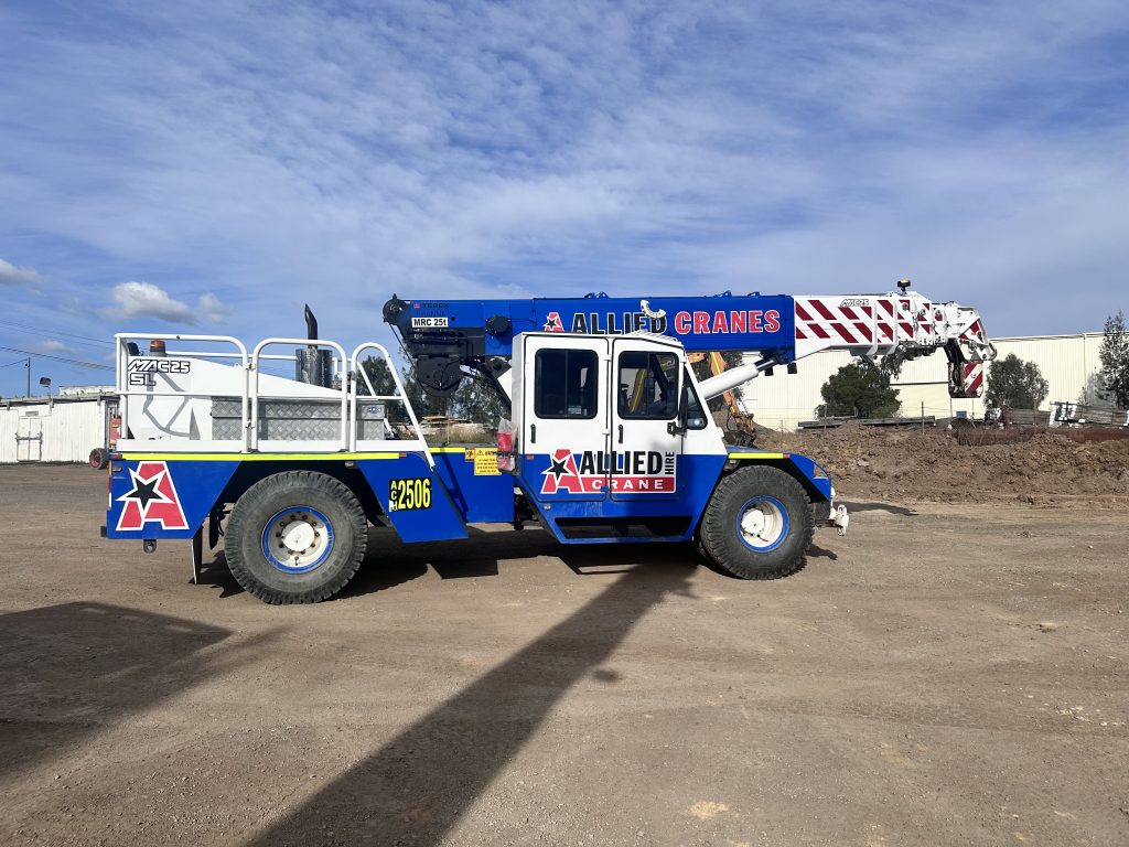 MAC25 Super Lift Franna : Allied Crane Hire Newcastle